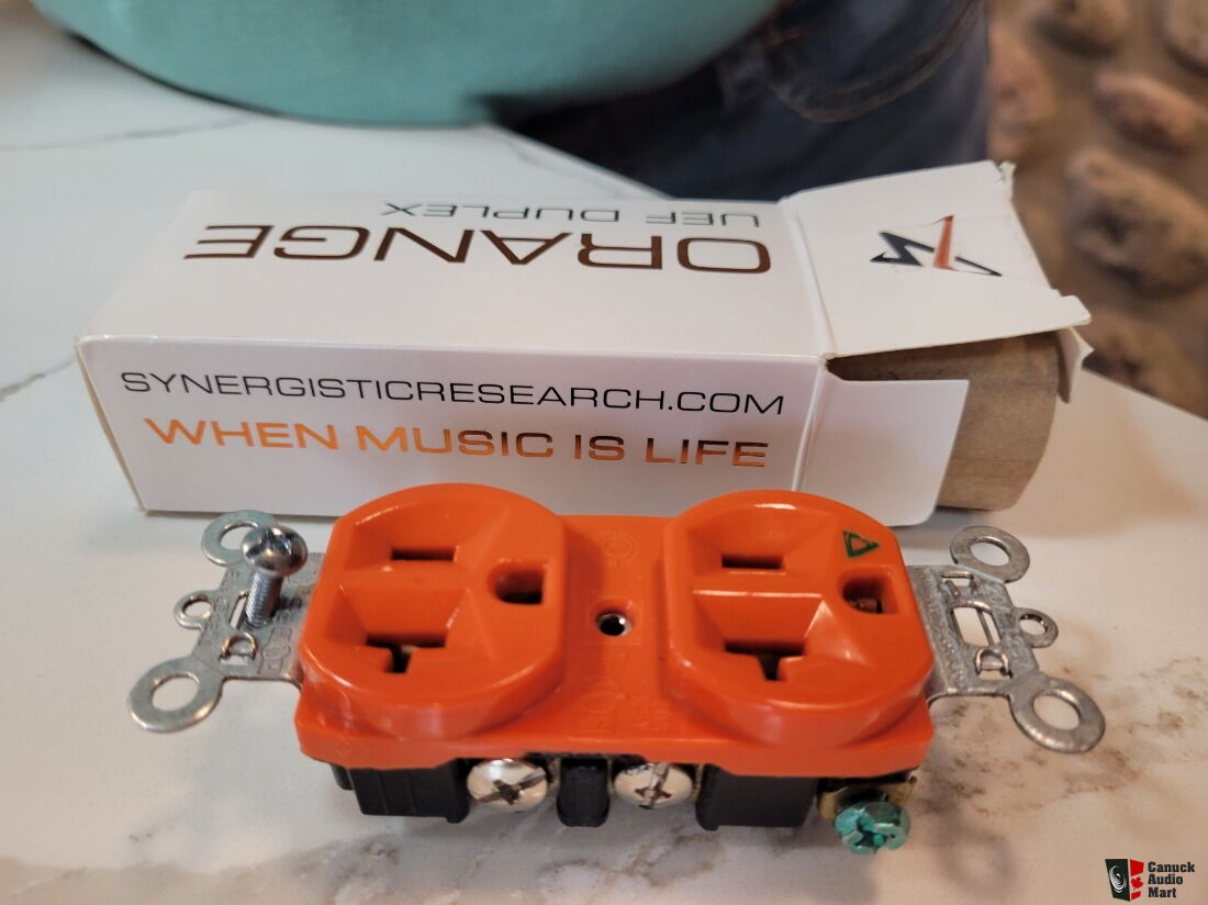 Synergistic Research Orange Duplex receptacle For Sale - US Audio Mart