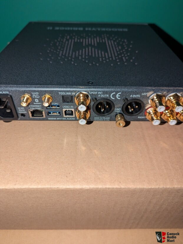 Mytek Brooklyn Bridge 2...mint..only 2 weeks old...$3950 firm Photo ...