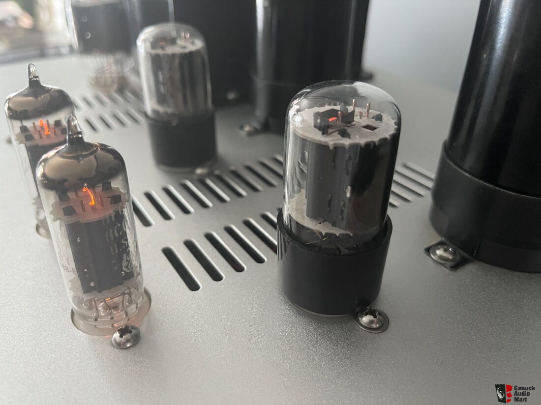 McAlister PL-10 preamplifier Photo #4825422 - US Audio Mart