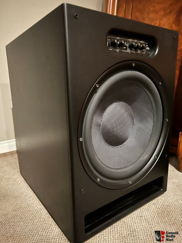 Niles StageFront Pro15SW subwoofer