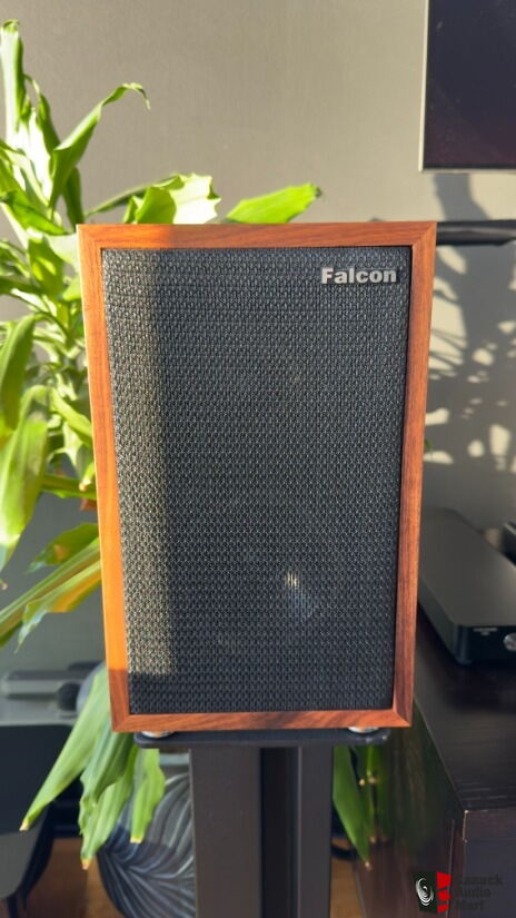 Falcon (Gold Badge) LS 3/5a (Santos Rosewood Premium Finish) Photo ...