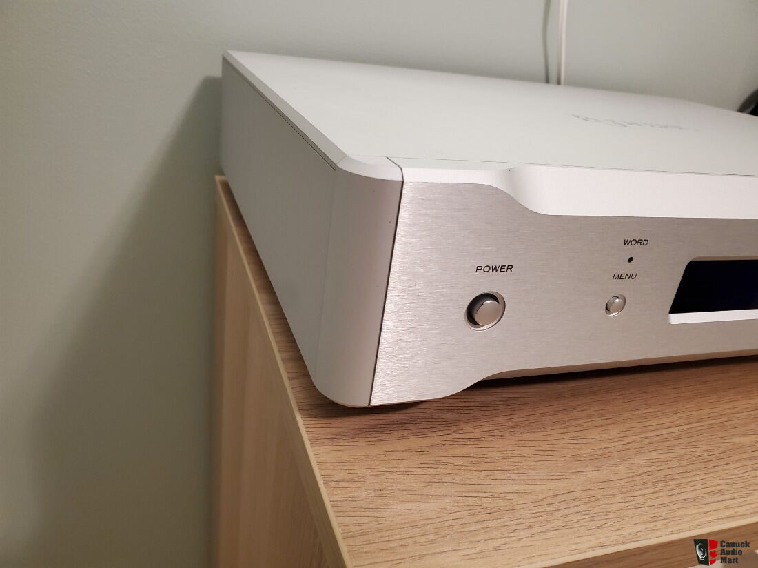 Esoteric D-07 (in very good condition) Photo #4838792 - Canuck Audio Mart