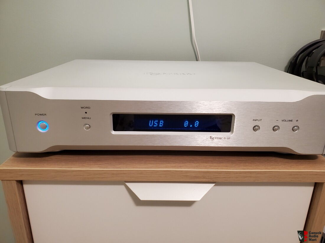 Esoteric D-07 (in excellent condition, with original box) Photo ...