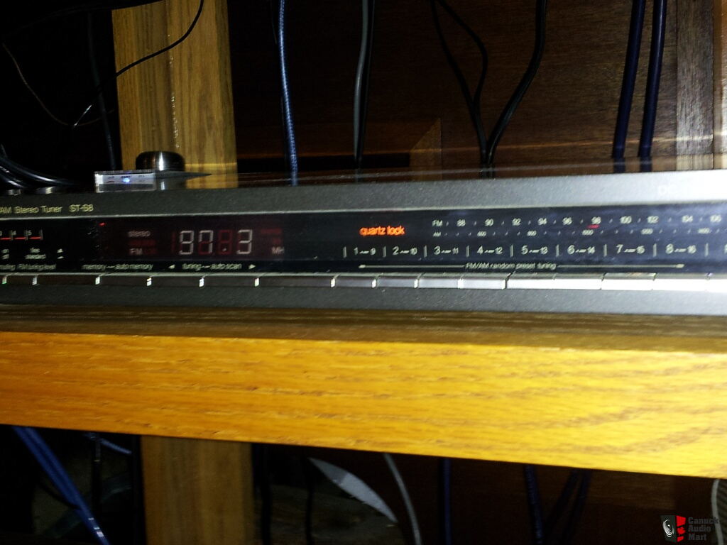 TECHNICS ST-S8 Top of the line rare tuner Photo #484155 - Canuck Audio Mart