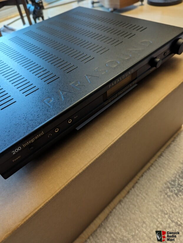 Parasound Classic 200 Integrated Amplifier