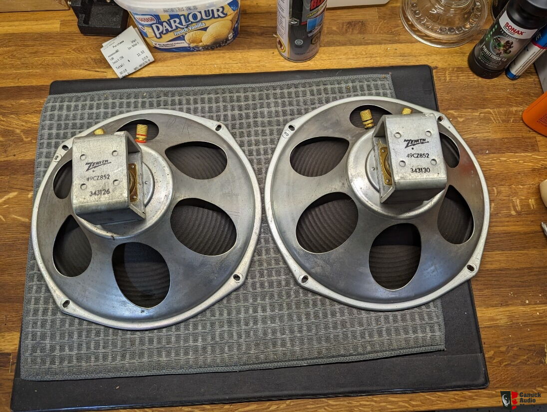 Zenith 49CZ852 12" Alnico full range speakers Photo #4862486 - Canuck ...