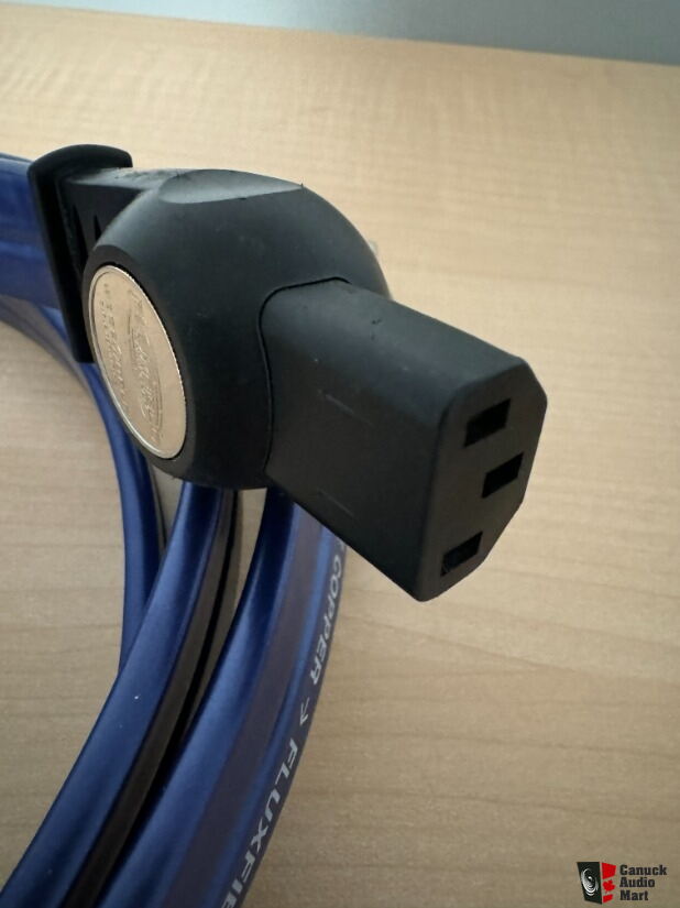 Wire World Aurora Power Conditioning Power Cable - 2M Length! Photo ...