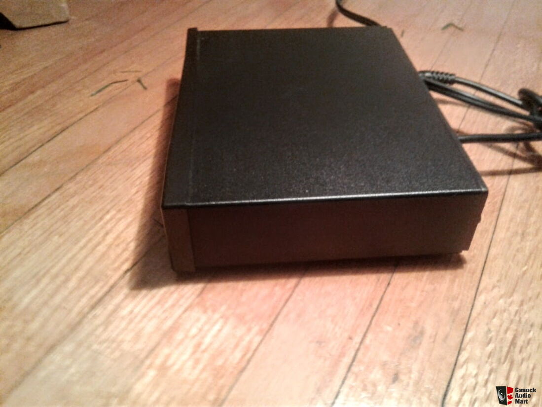 Rega TT-PSU Photo #4881417 - Canuck Audio Mart
