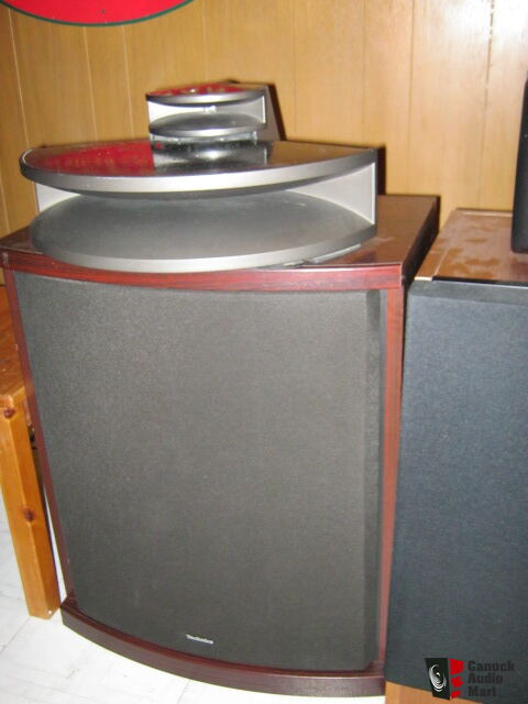 Technics SB-E100 2 horn speakers Photo #488430 - Canuck Audio Mart