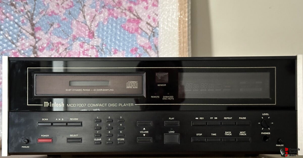McIntosh MCD7007 Compact Disc Player For Sale - Canuck Audio Mart