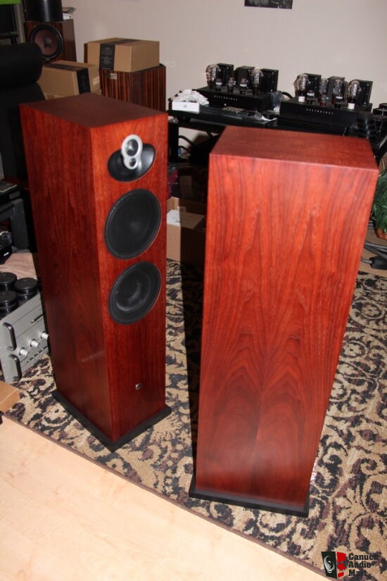 Linn Majik 140 speakers with optional aluminum bases Photo #4911377 ...