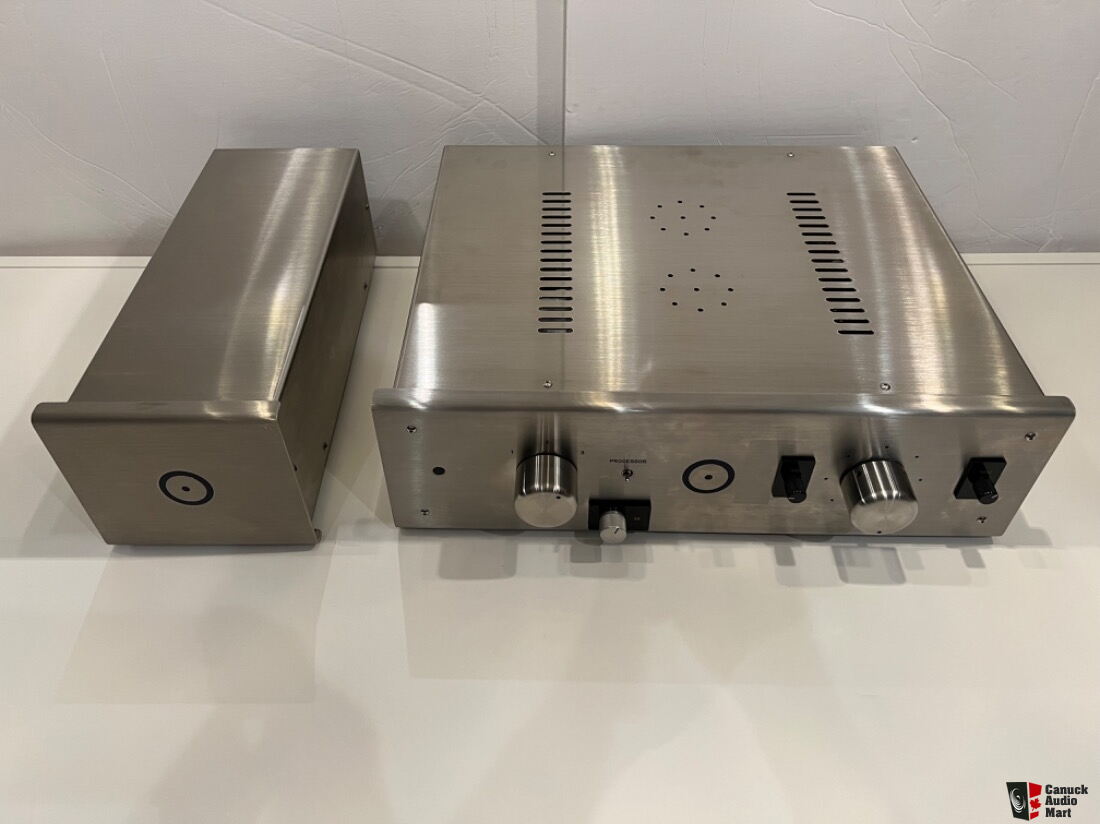 Blue Circle Audio BC309 preamplifier Photo #4914183 - Canuck Audio Mart