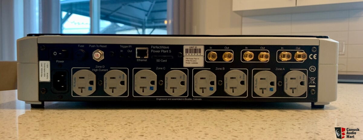 PS Audio PowerPlant P5 Photo #4920187 - Canuck Audio Mart