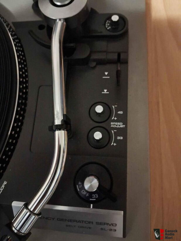 Technics SL-23 Turntable w/ Shure Cartridge Photo #4936843 - Canuck ...