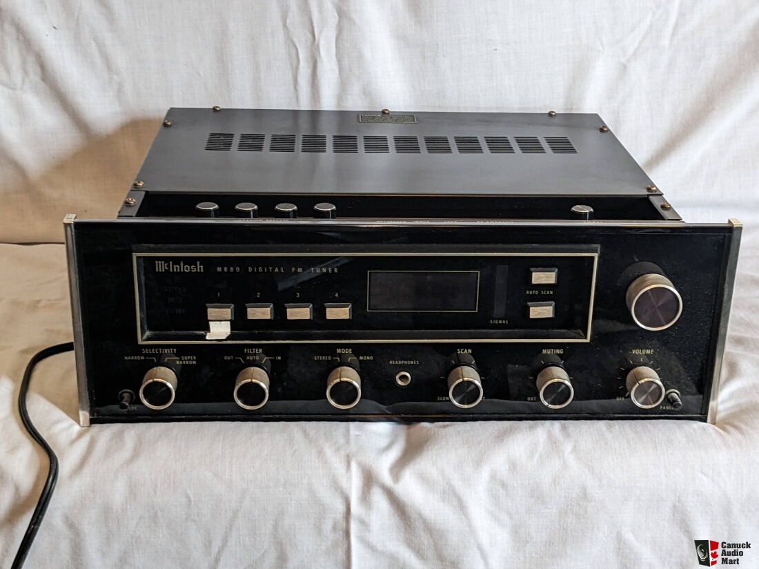 McIntosh MR8- Digital FM Tuner Photo #4939025 - Canuck Audio Mart