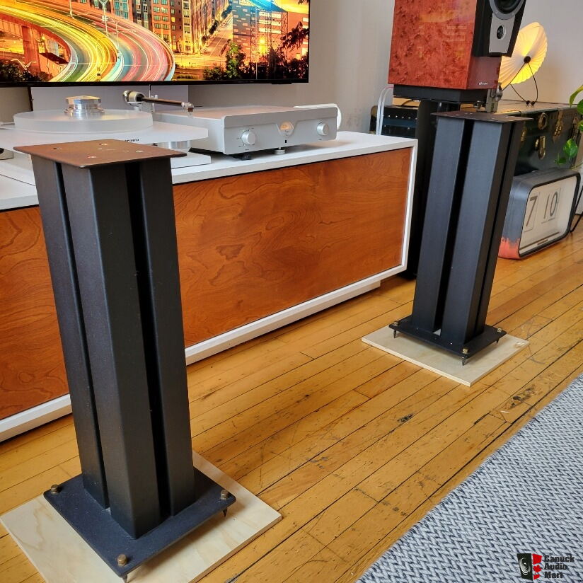 Target MR60 Speaker Stands Photo #4939188 - US Audio Mart