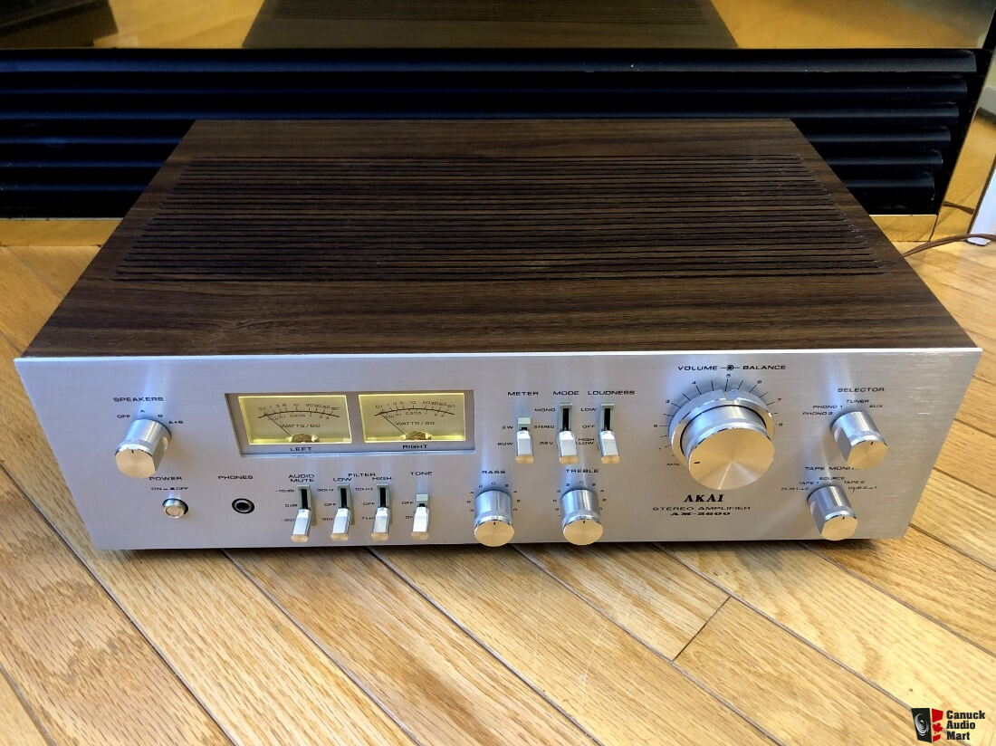 Akai AM-2600 Stereo Integrated Amplifier in Very Good Condition (60W x ...