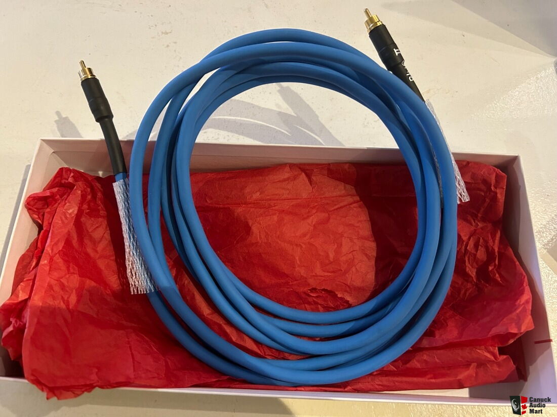 Tellurium Q Blue II, 4M RCA Interconnect (Single Cable) Dealer Ad - US ...