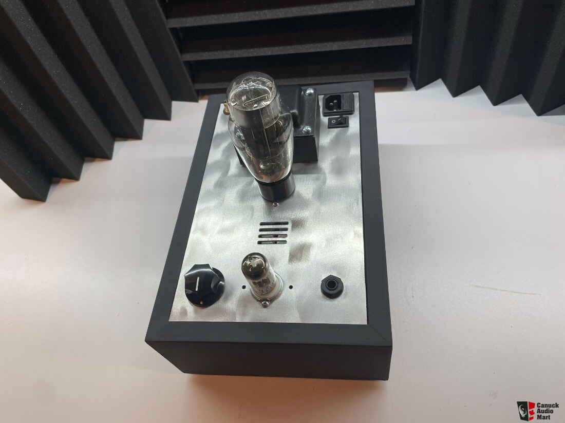 Bottlehead Crack Tube Headphone Amplifier with two pairs of tubes and ...