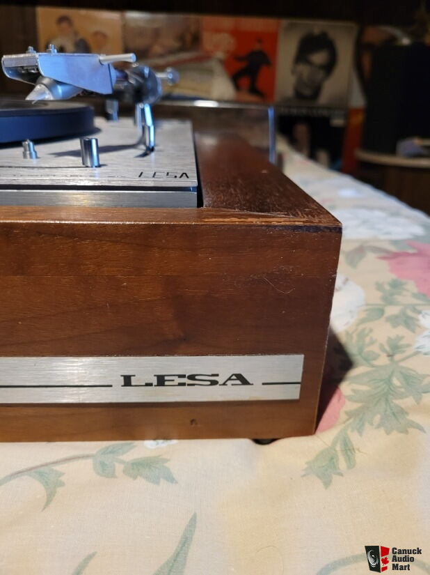 LESA MTT6 Turntable made in Italy Photo #4947589 - Canuck Audio Mart