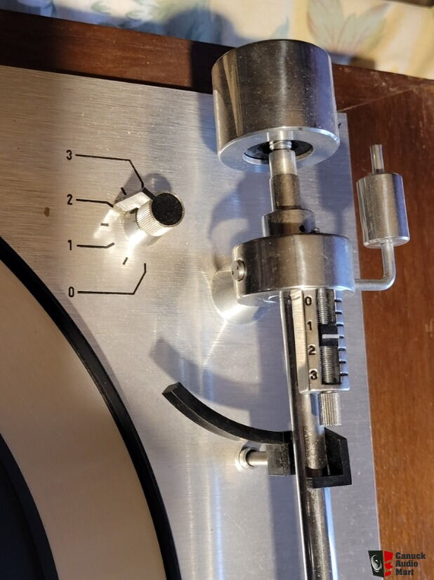 LESA MTT6 Turntable made in Italy Photo #4947598 - Canuck Audio Mart