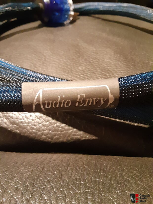 2 Audio Envy Ocean Expanded 3p 4foot $220.00 each obo
