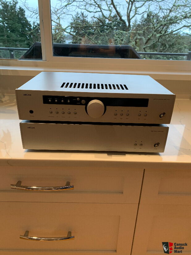 Arcam Diva A85 Integrated Amplifier with Matching P85 Power Amplifier ...