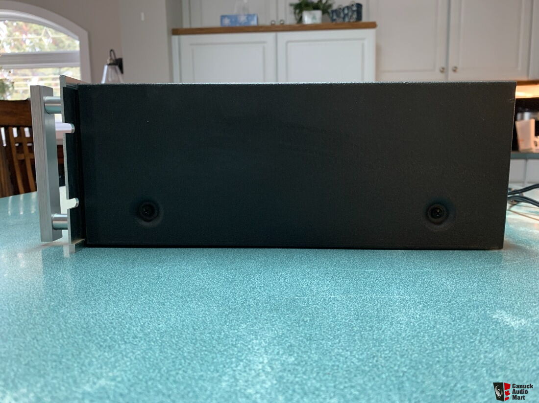 Rotel RE-2000 Equalizer Photo #4951170 - UK Audio Mart
