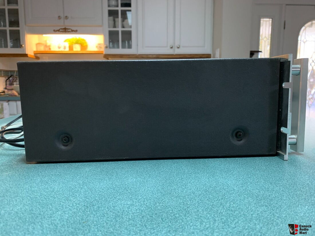 Rotel RE-2000 Equalizer Photo #4951170 - UK Audio Mart