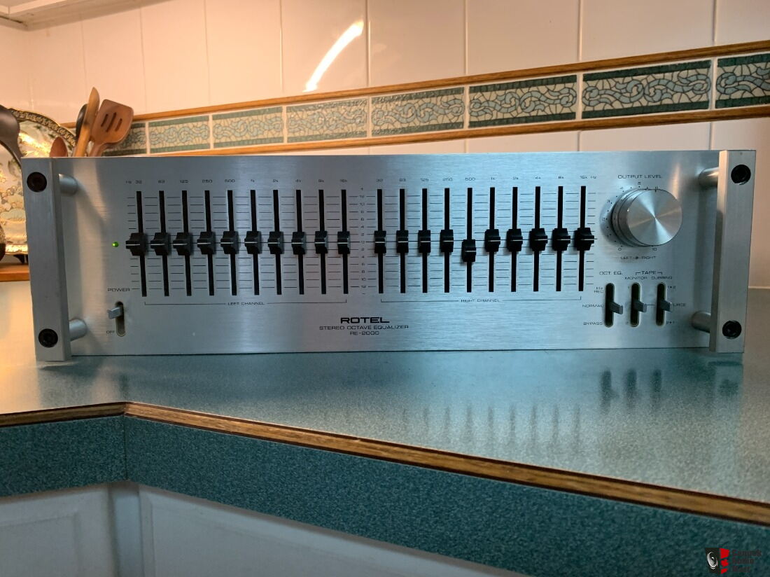 Rotel RE-2000 Equalizer Photo #4951172 - US Audio Mart