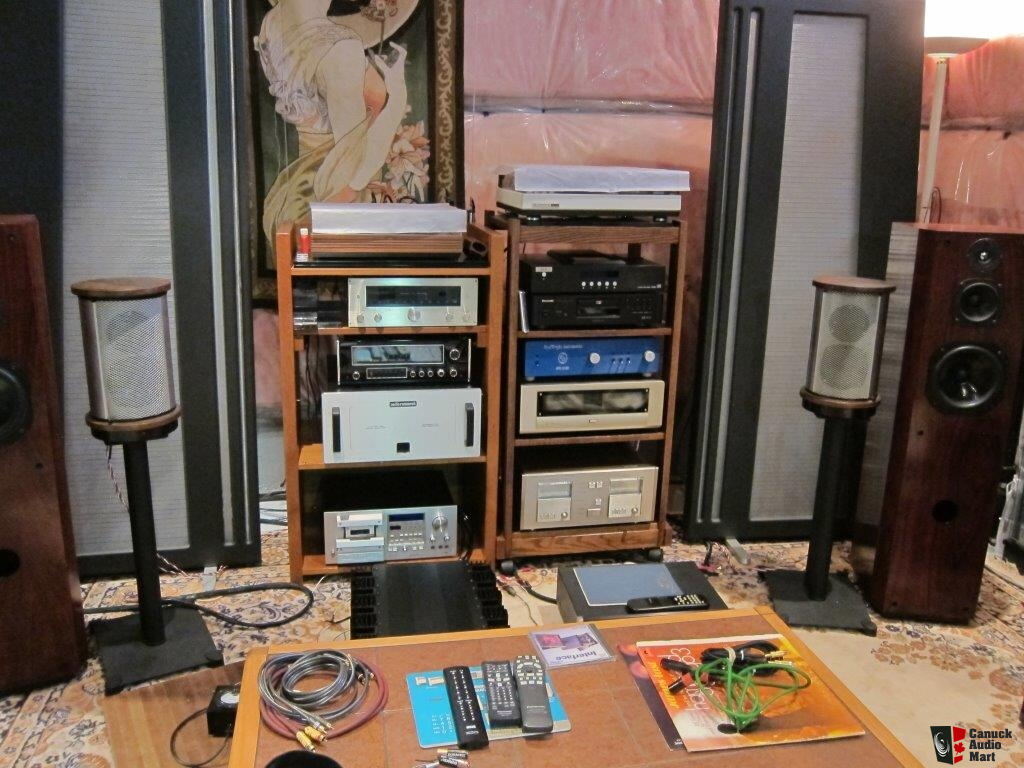 A vintage classic audiophile stereo stand in real Teak veneer wood ...