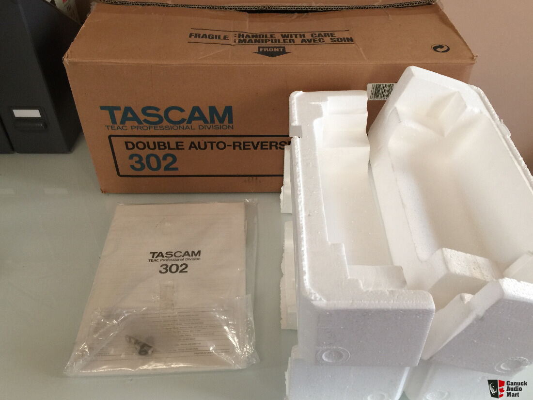 Tascam 302 studio cassette deck, like new low use with box and manual ...