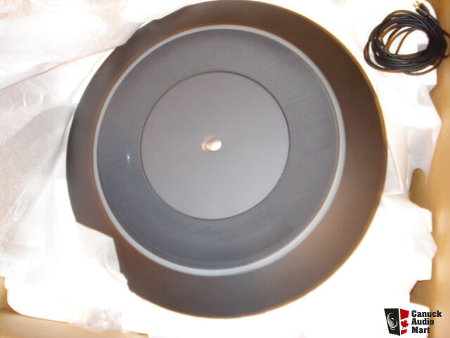 Linn Komponent 120 subwoofer in black For Sale - Canuck Audio Mart