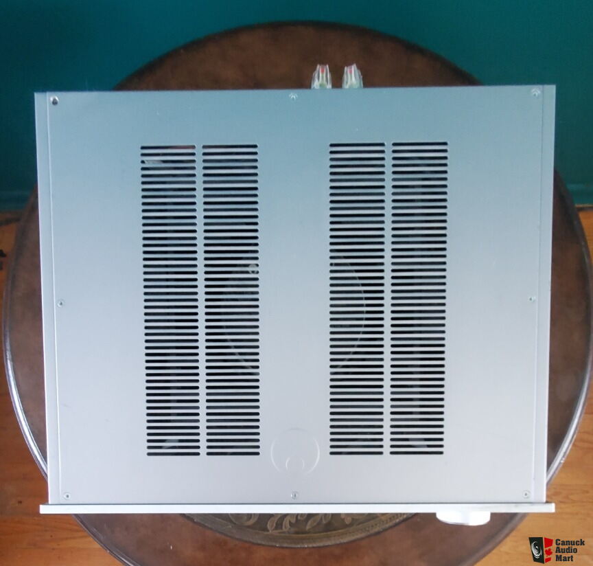 Cambridge azur 840a Class XD Integrated amplifier Photo #4973852 - US ...