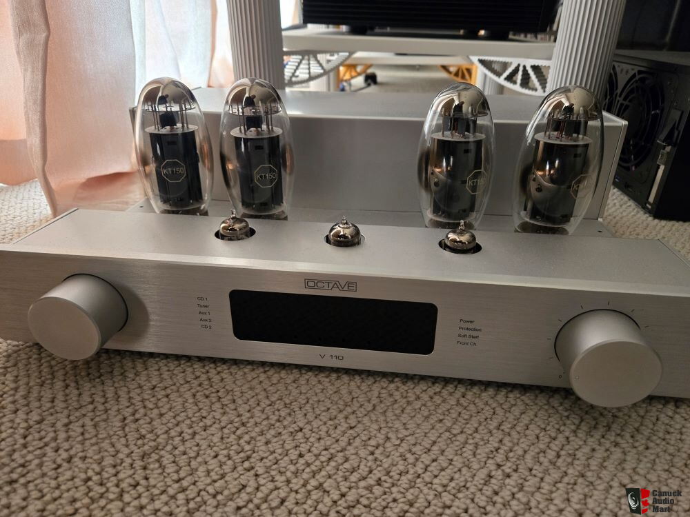 Octave V110 (KT150) Integrated Amp Photo #4975133 - Canuck Audio Mart
