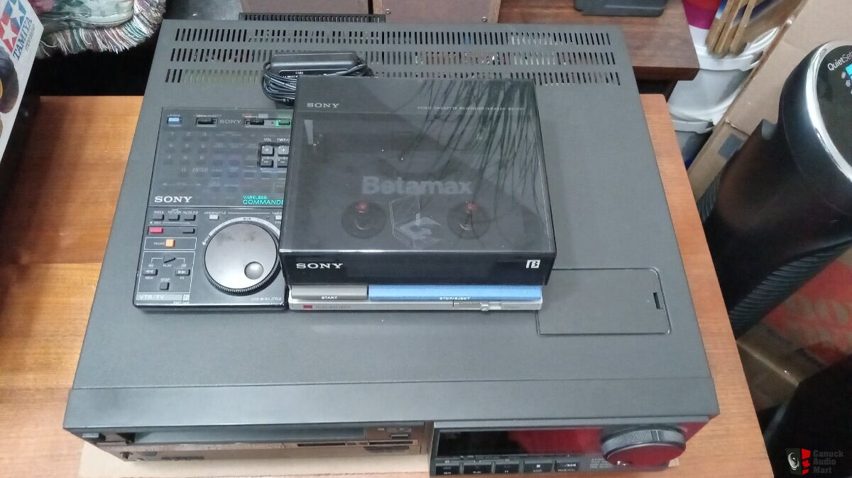 Sony Super Betamax SL-HF1000 Bundle Photo #4980670 - Canuck Audio Mart