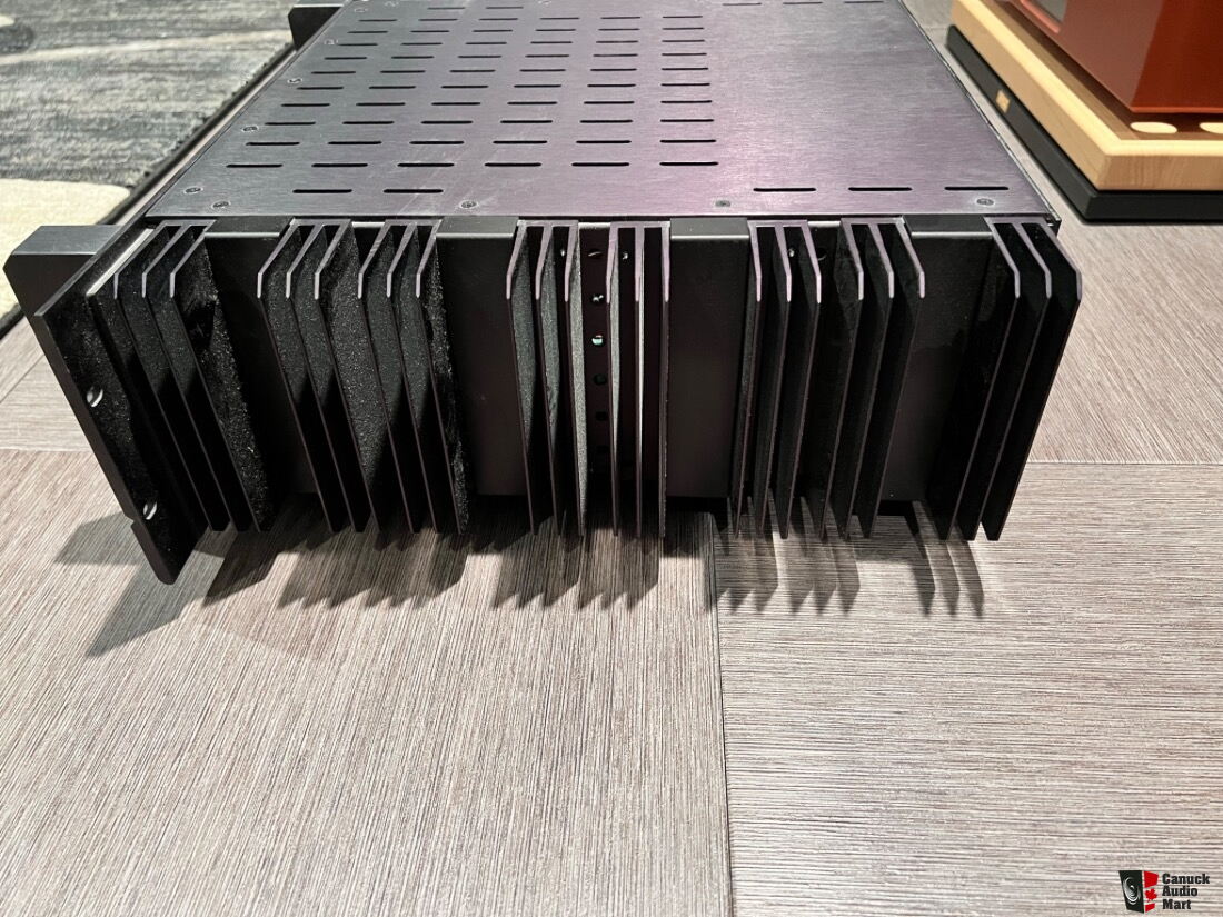 Bryston 5B THX 3 Channel Amplifier Photo #4982007 - US Audio Mart