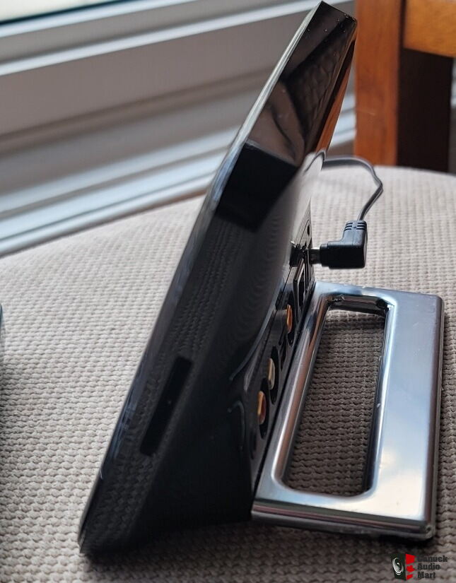 Logitech SQUEEZEBOX Touch WiFi music streamer and player Photo #4989777 ...