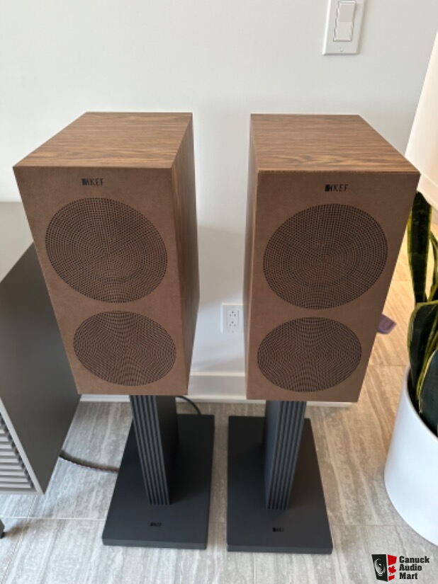 KEF R3 Walnut + S3 Stands Mint MUST SEE Photo #4993617 - Canuck Audio Mart