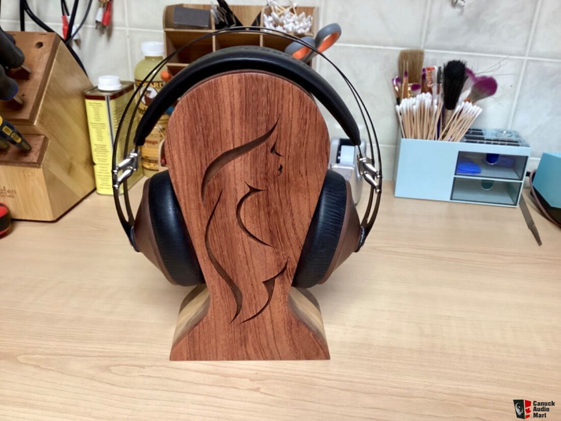 Meze 99 Classic headphone Photo #4994335 - Canuck Audio Mart