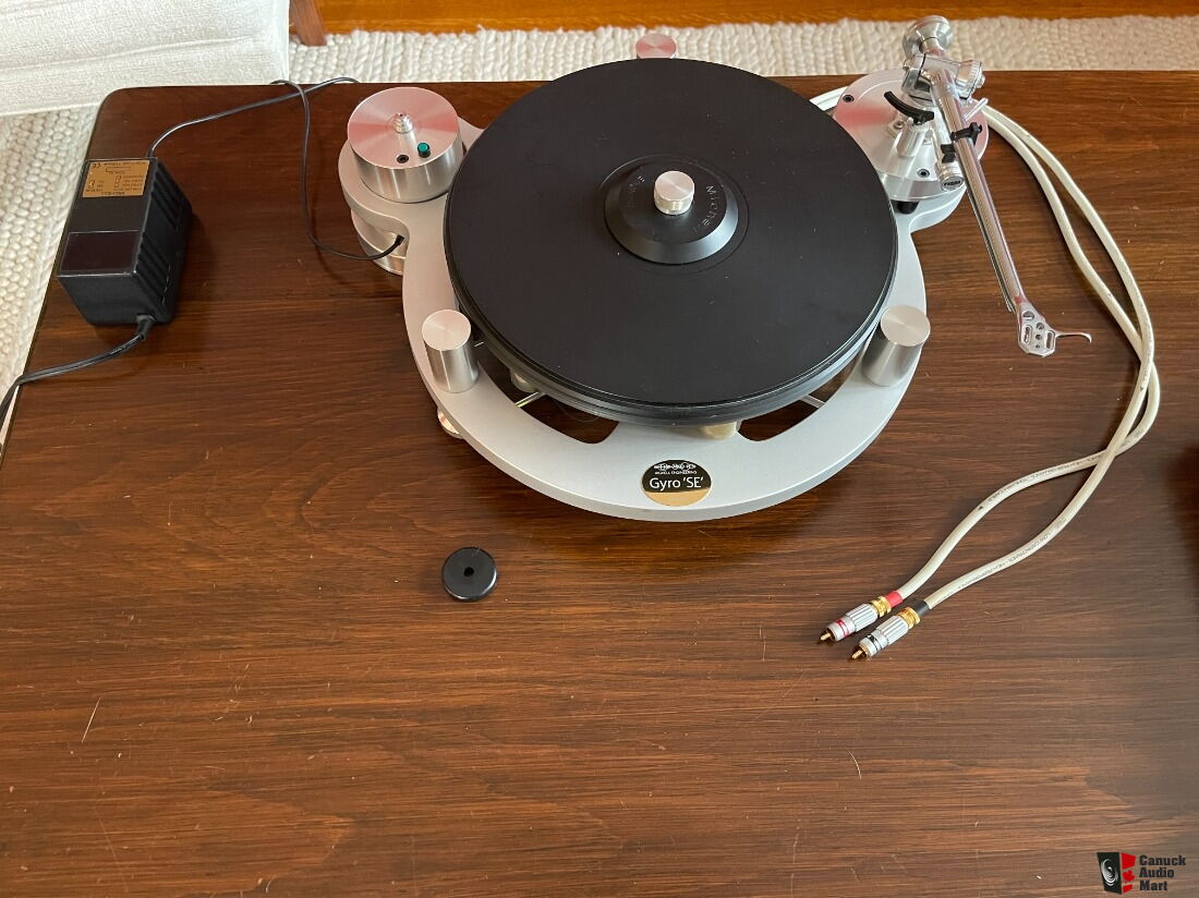 Michell Gyro SE with Rega RB 2000 tone arm Photo #4998322 - Canuck ...