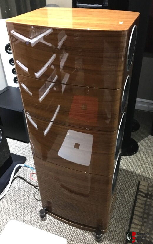 Wharfedale Elysian 4 Walnut High Gloss Photo #4999984 - Canuck Audio Mart