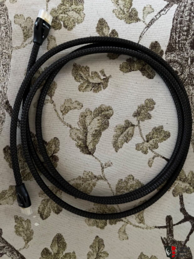 Audioquest Chocolate 2m HDMI Cable Photo #5007966 - Canuck Audio Mart