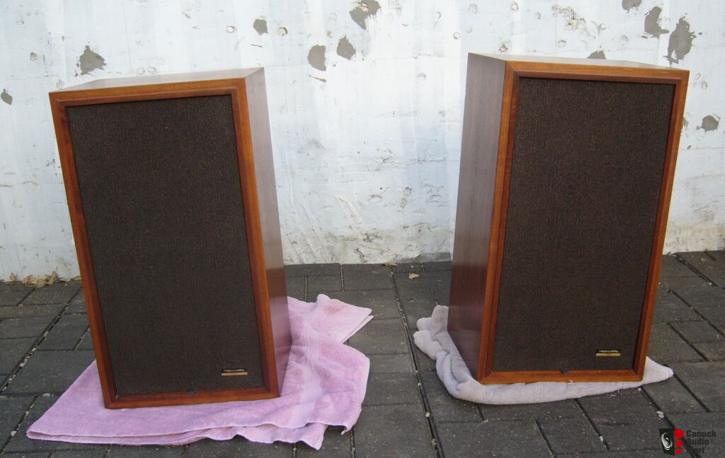 Vintage Realistic Optimus 5 Speakers - V Nice - High Build Quality