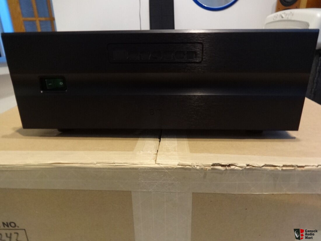 Bryston BIT 20 Black C-Series 17 inch Power Conditioner Photo #5013025 ...