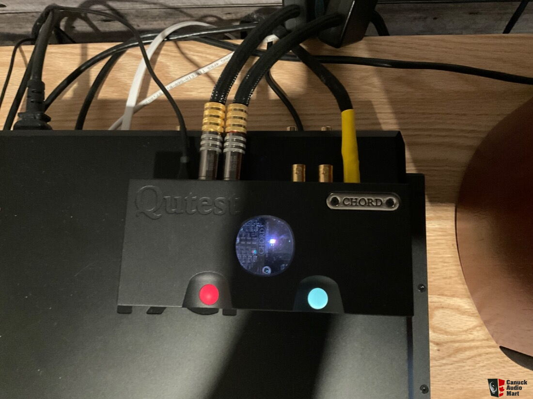 DAC Chord Qutest avec Power conditioner Silent Angel Forester F2 Photo ...