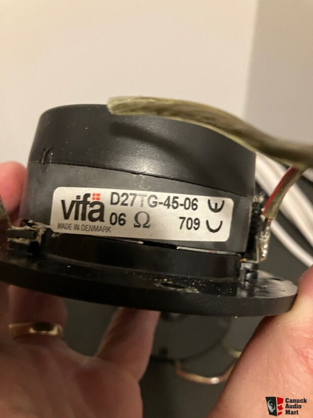 VIFA D27TG-45-06 Tweeters, VIFA P17WJ-00-08 Woofers, and Crossovers ...