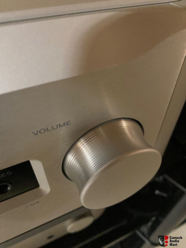 Esoteric I-03 integrated amp Photo #5024241 - Canuck Audio Mart