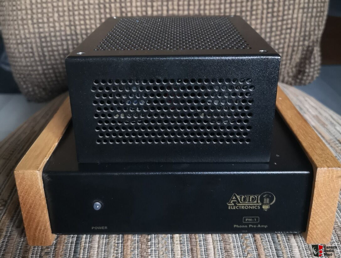 Tube Phono Pre-amp For Sale - Canuck Audio Mart
