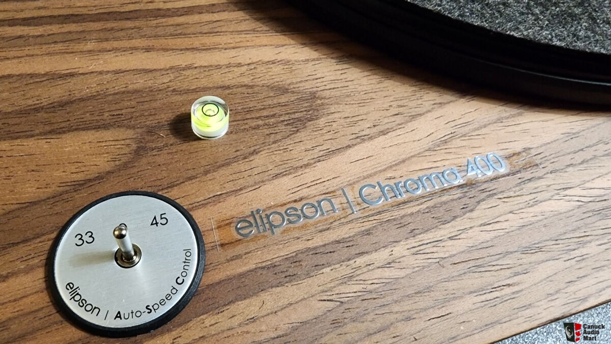 Elipson Chroma 400 Turntable